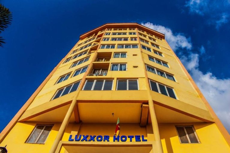 Luxxor Hôtel - Visit Yaoundé